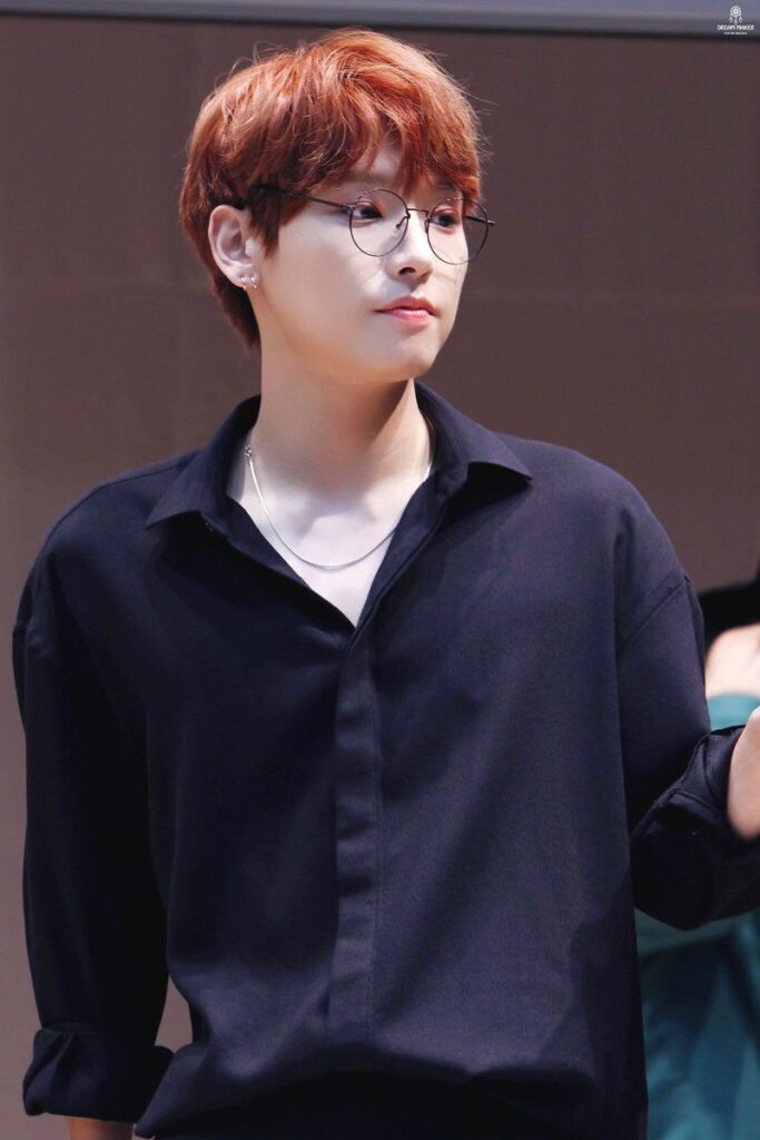 Daebak! Deretan Kpop Idol Ini Ternyata Punya Gelar Sarjana! - HelloCation